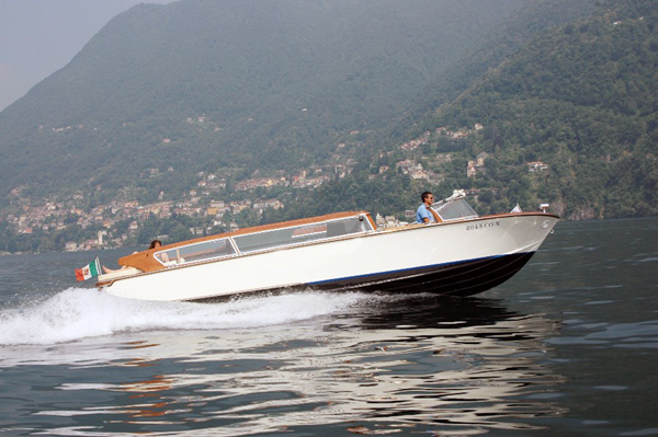 Limousine Boat Service Lake Como